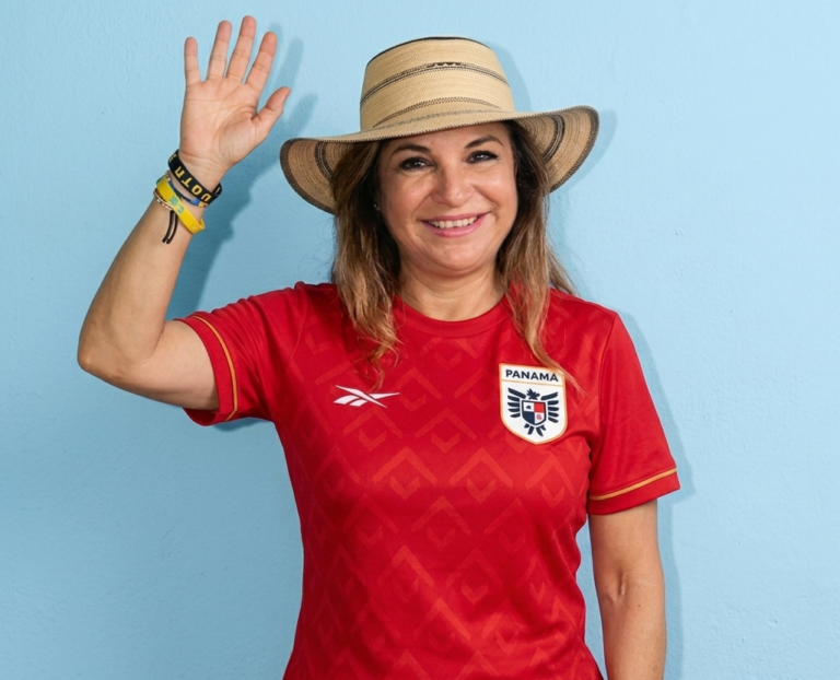Primera dama Maricel Cohen de Mulino viajará a Toronto para el partido ...